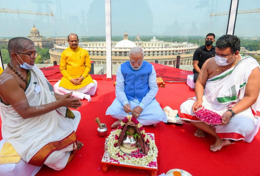 Prime Minister Narendra Modi Inaugurates National Emblem At New ...